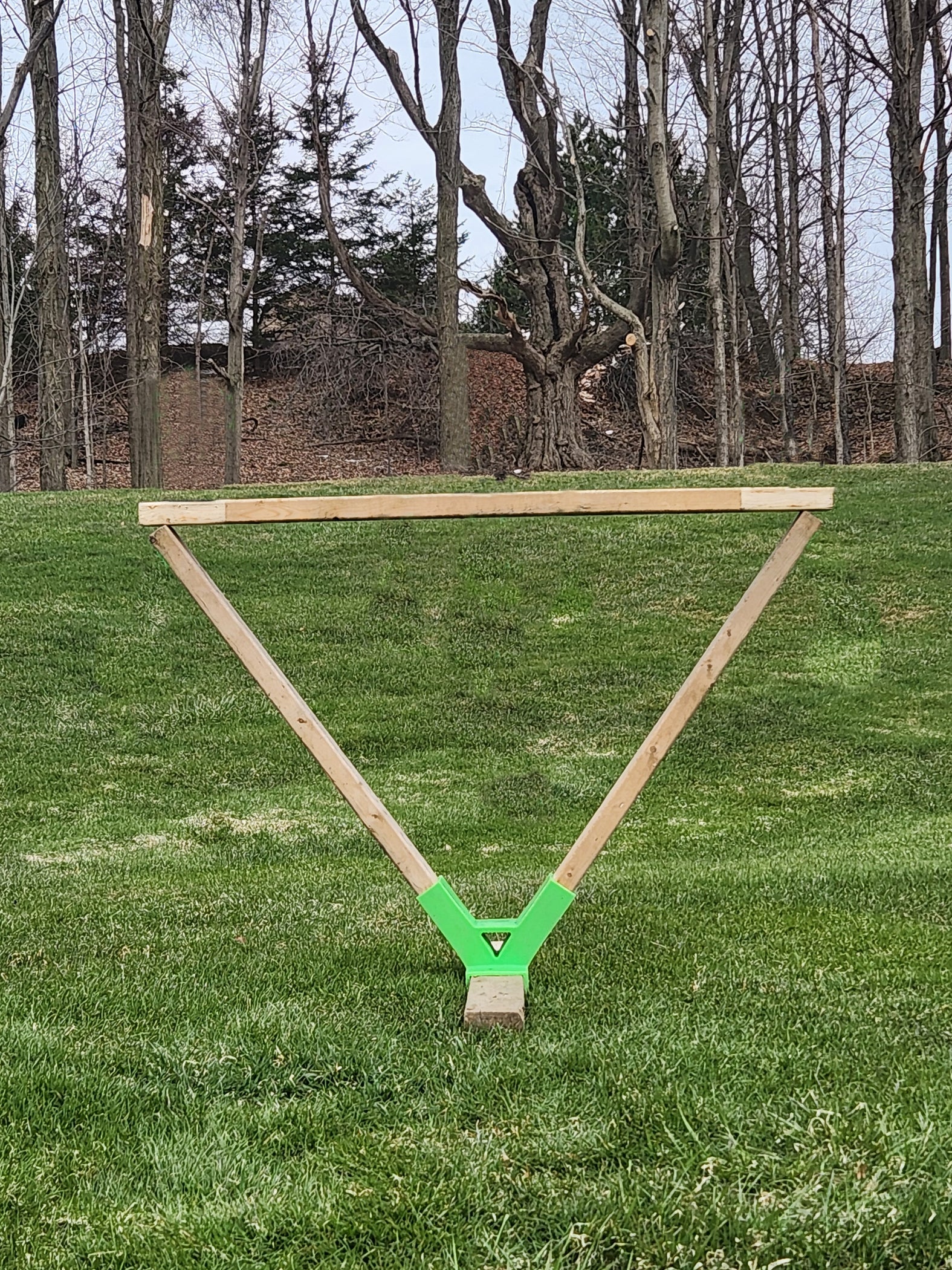 Alpha Stand Bracket — throomtargets
